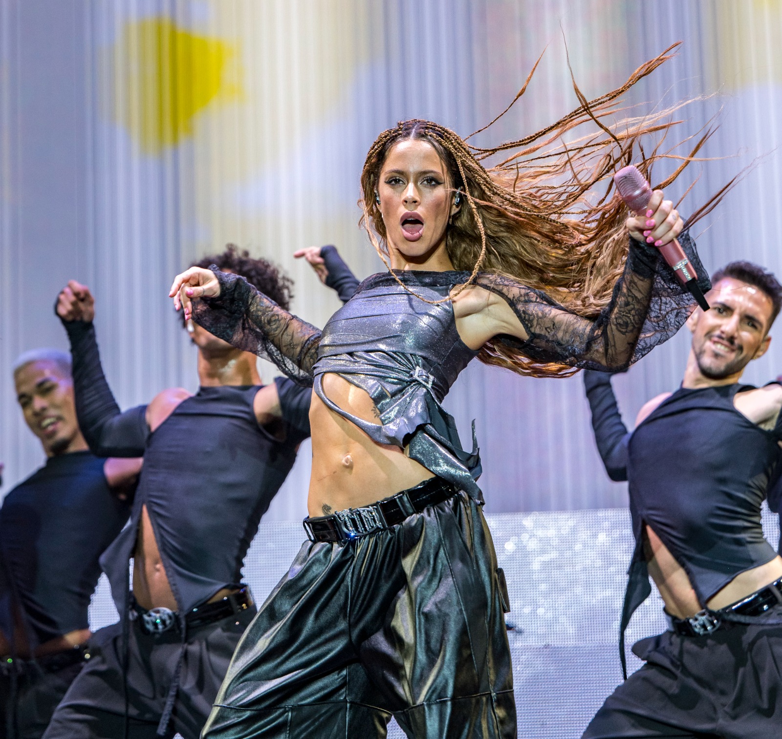 ¡Tini cierra su gira por España con un exitoso espectáculo en Madrid ...